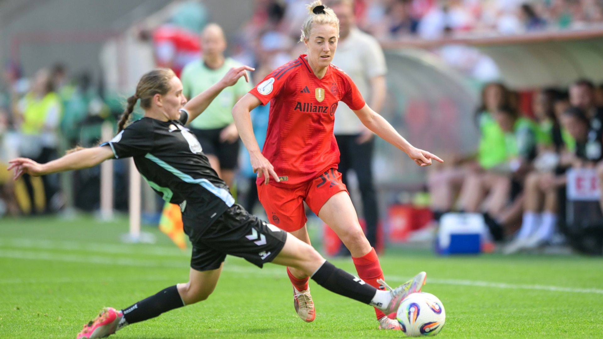DFB-Pokal: Bayern-Frauen feiern erstes Double